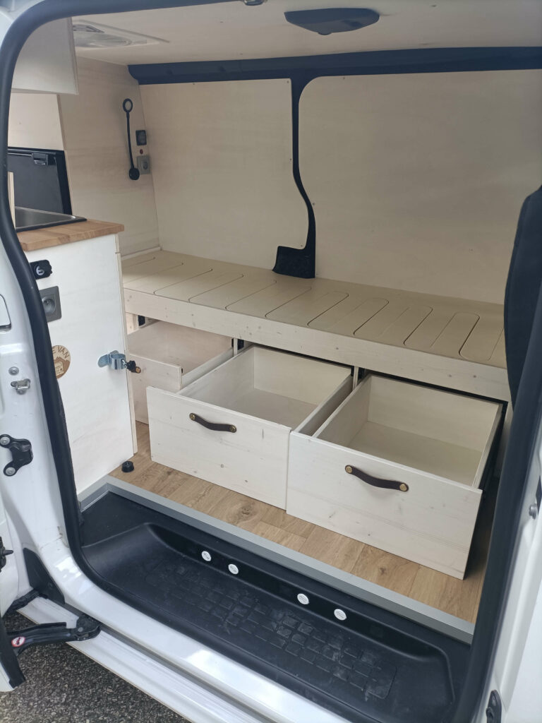 Un van compact pour deux personnes - Idée Van